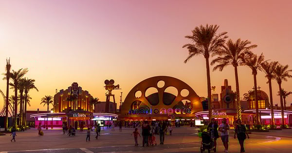 First Impressions: Bringing Theme Park Entrances into the Future